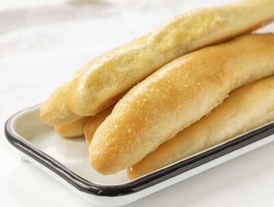 SOFT Garlic Butter Breadsticks - I Am Homesteader