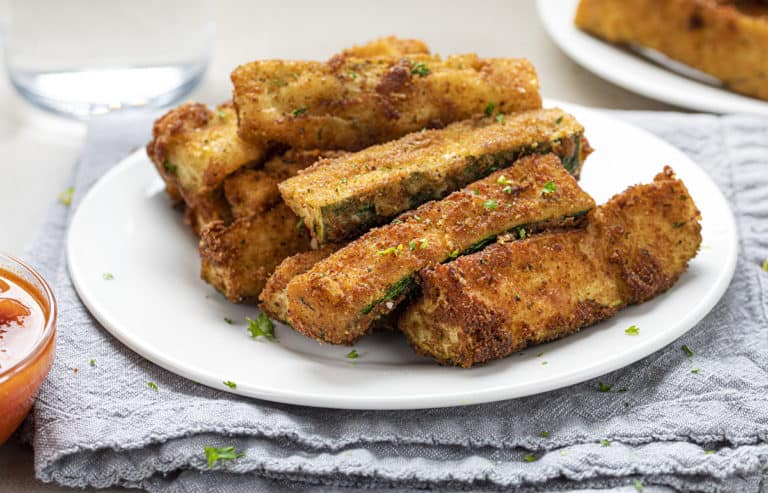 Crispy Fried Zucchini Sticks - I Am Homesteader