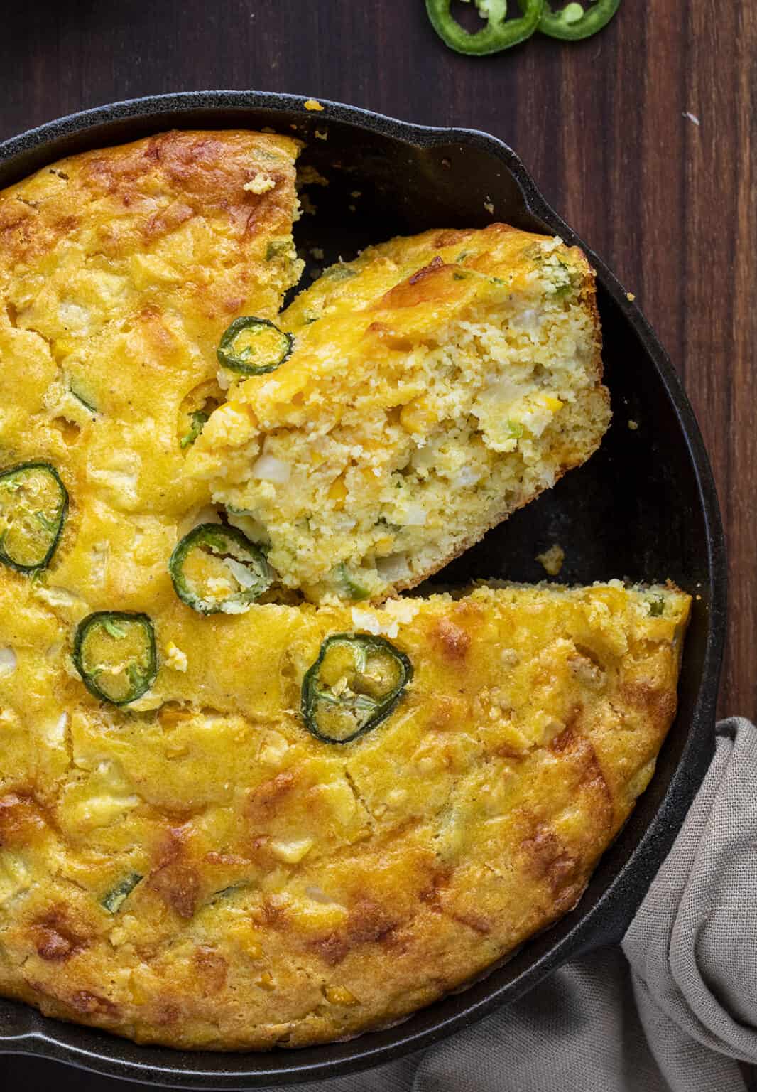 Jalapeno Cheddar Cornbread - I Am Homesteader