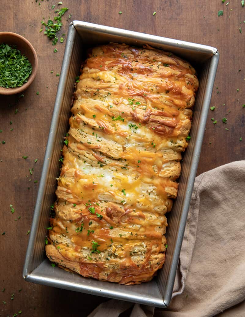 Cheesy Garlic Pull-Apart Bread - I Am Homesteader