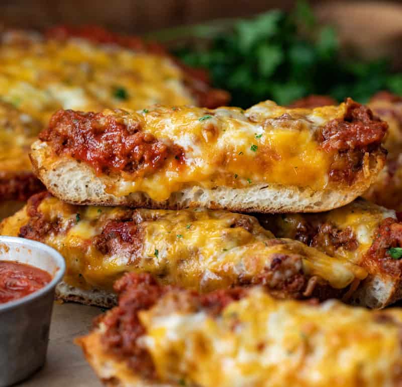 Lasagna Garlic Bread - I Am Homesteader
